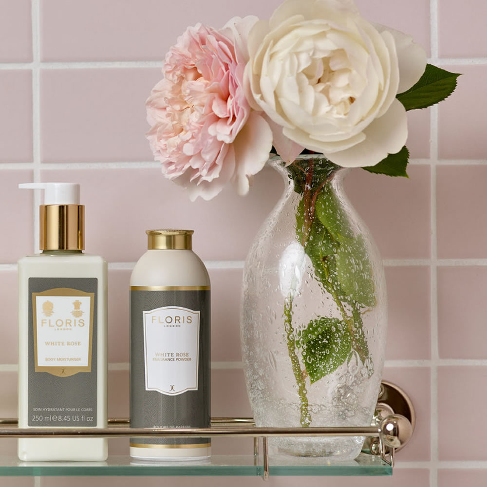 Floris White Rose Fragrance Powder 100g - scentubeauty.co.uk