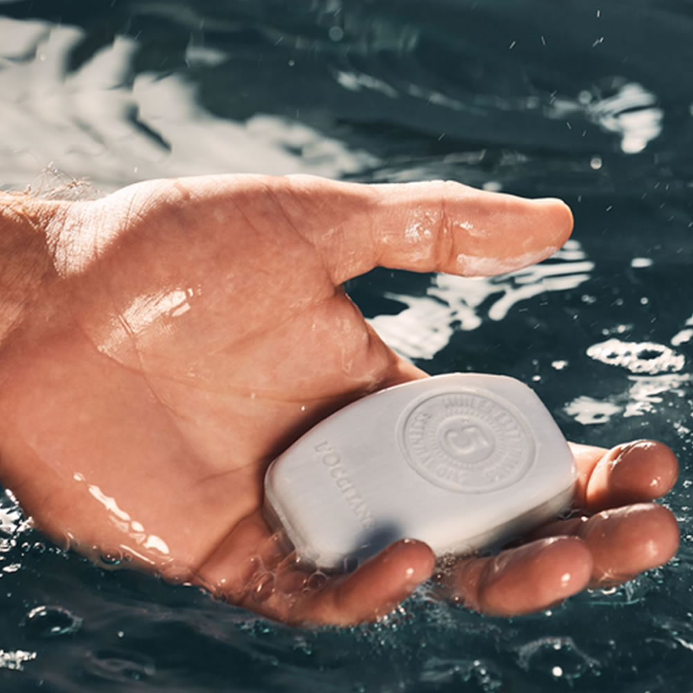 L'Occitane Purifying & Freshness Solid Shampoo 60g - scentubeauty.co.uk